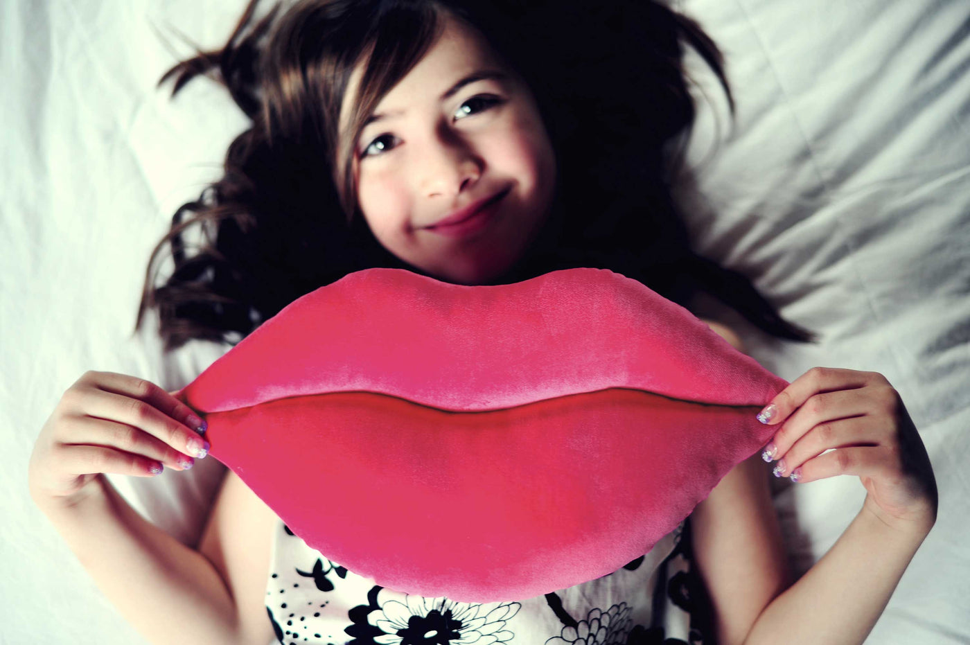 Send A Smooch: Lips, Hearts, Love, Fun, Happy